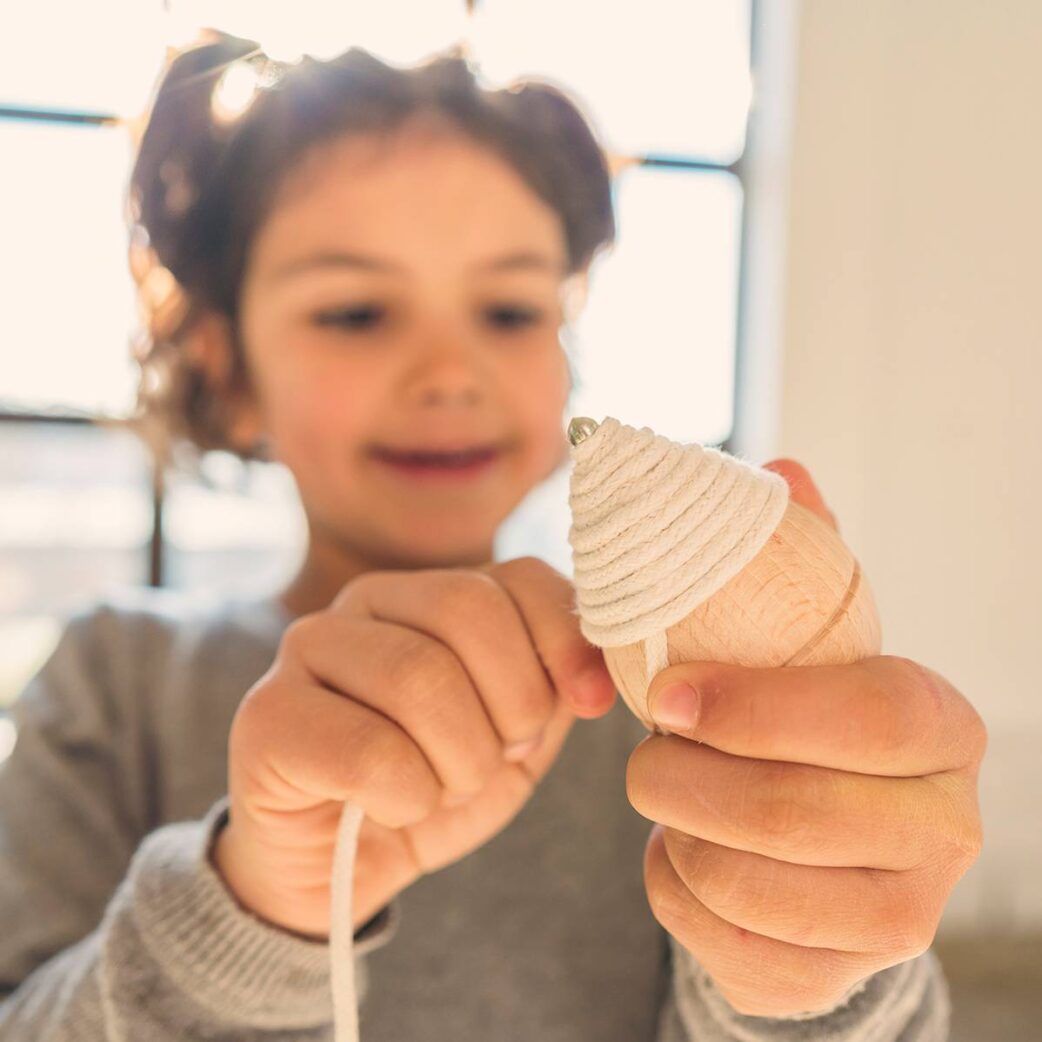 Peonza/trompo de madera - LASARA